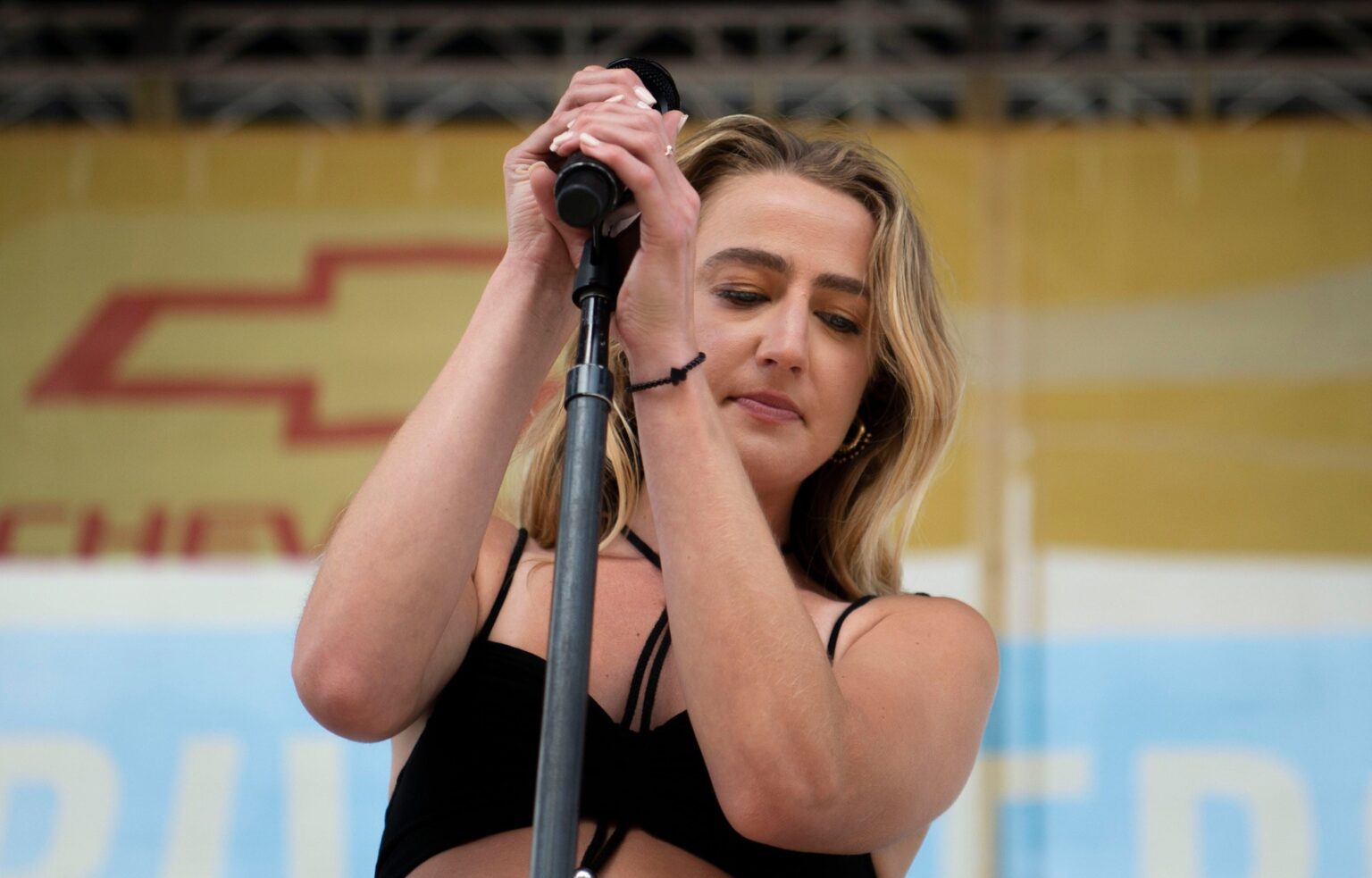 MLB Home Run Derby National Anthem Singer Ingrid Andress Makes Shocking ...