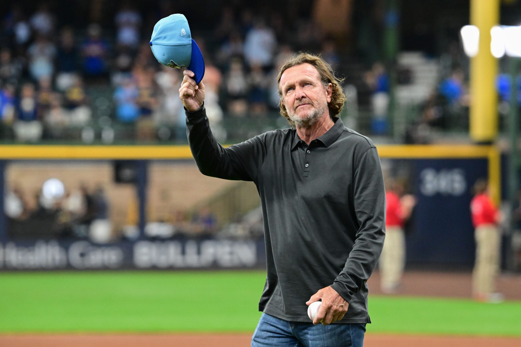 Milwaukee Brewers Hall Of Famer Robin Yount Meets Rising Star Jackson ...