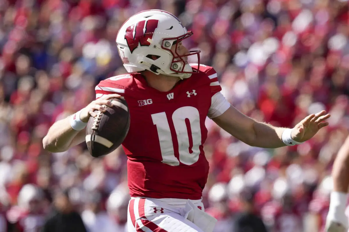 Wisconsin Badgers: The Story Behind The "Jump Around" Tradition 25 ...