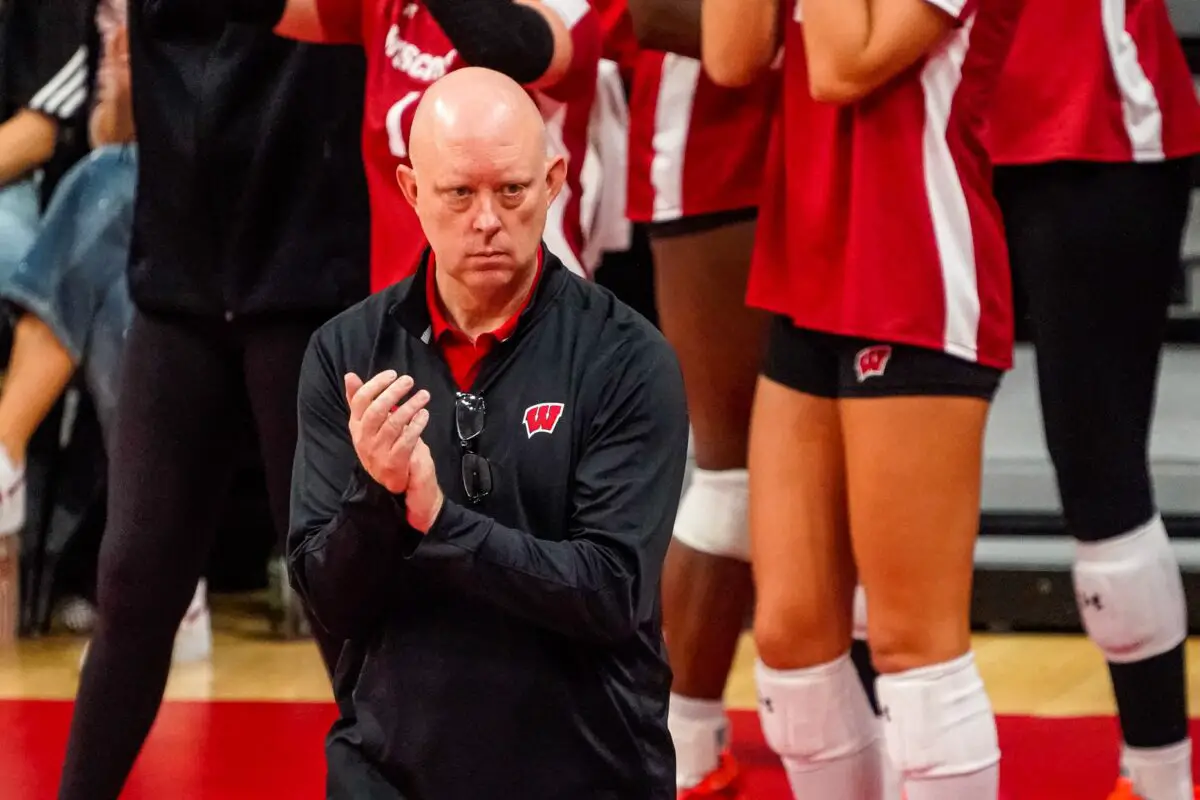 Wisconsin Badgers Volleyball: 6'1" Transfer Outside Hitter Grace Egan ...