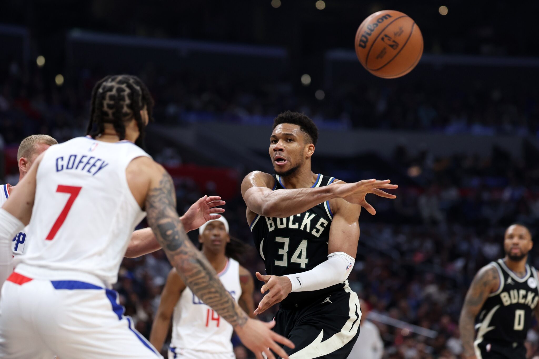 Milwaukee Bucks Add 40% 3-Point Shooter As Another Weapon For Giannis ...