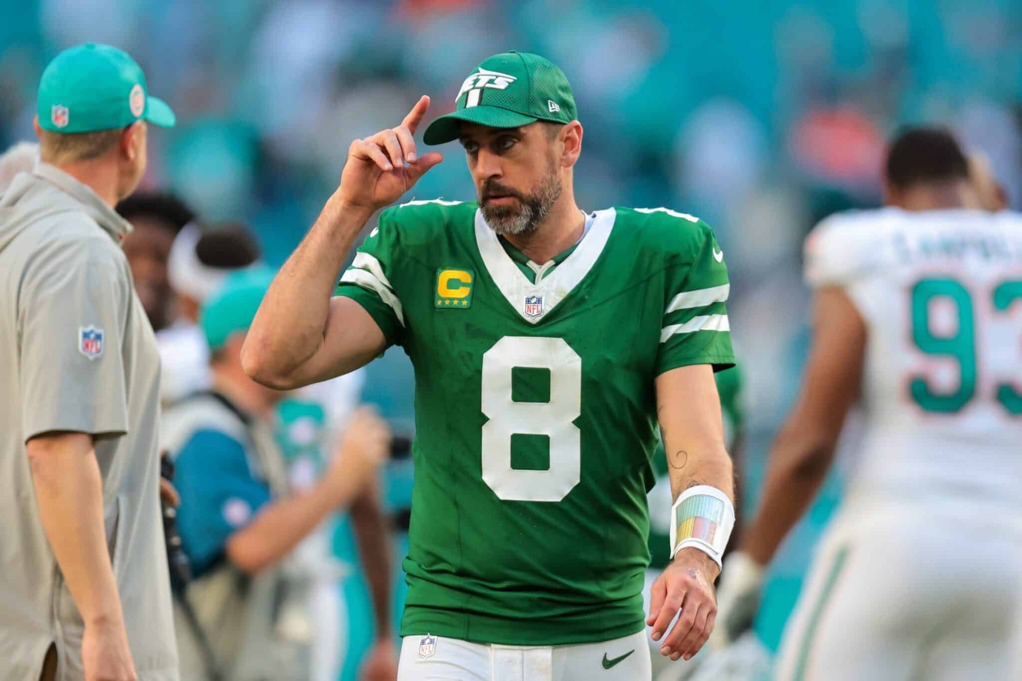 Green Bay Packers Fans Expect Aaron Rodgers To Sign With 1 Specific ...