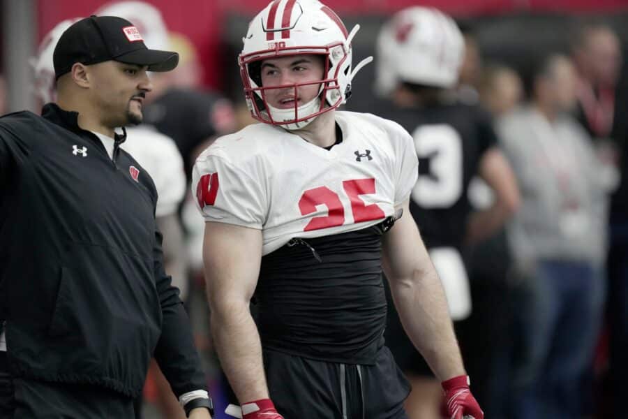 Wisconsin Badgers' RB Room Takes Another Hit Ahead Of #23 Washington ...