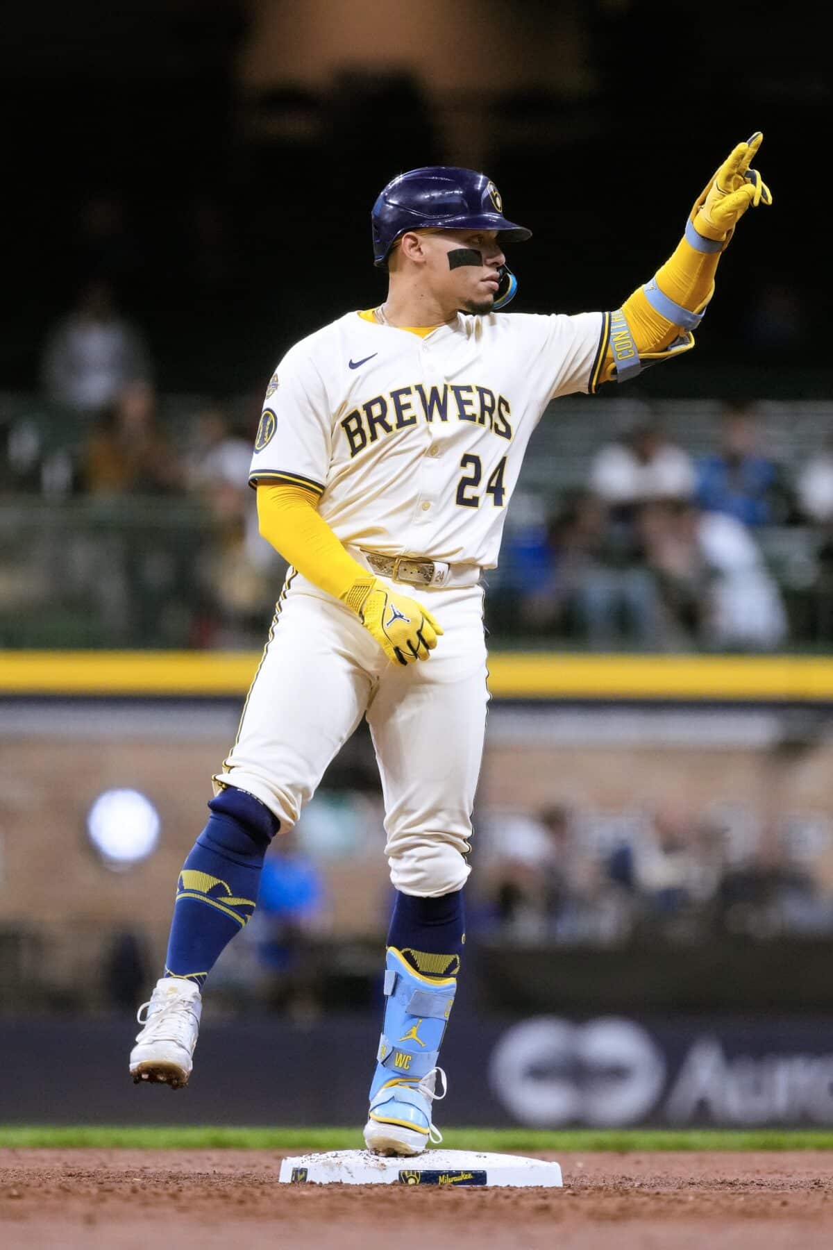 Milwaukee Brewers: William Contreras Pens Letter To Fans, Explains Why ...