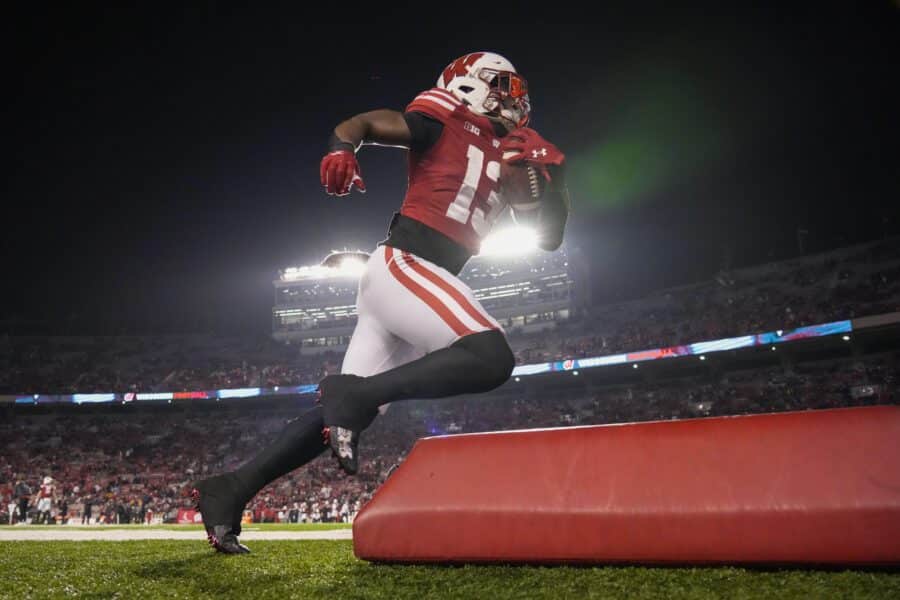 Wisconsin Badgers: Big Ten Rival Renews Pursuit Of 2026 TE Commitment
