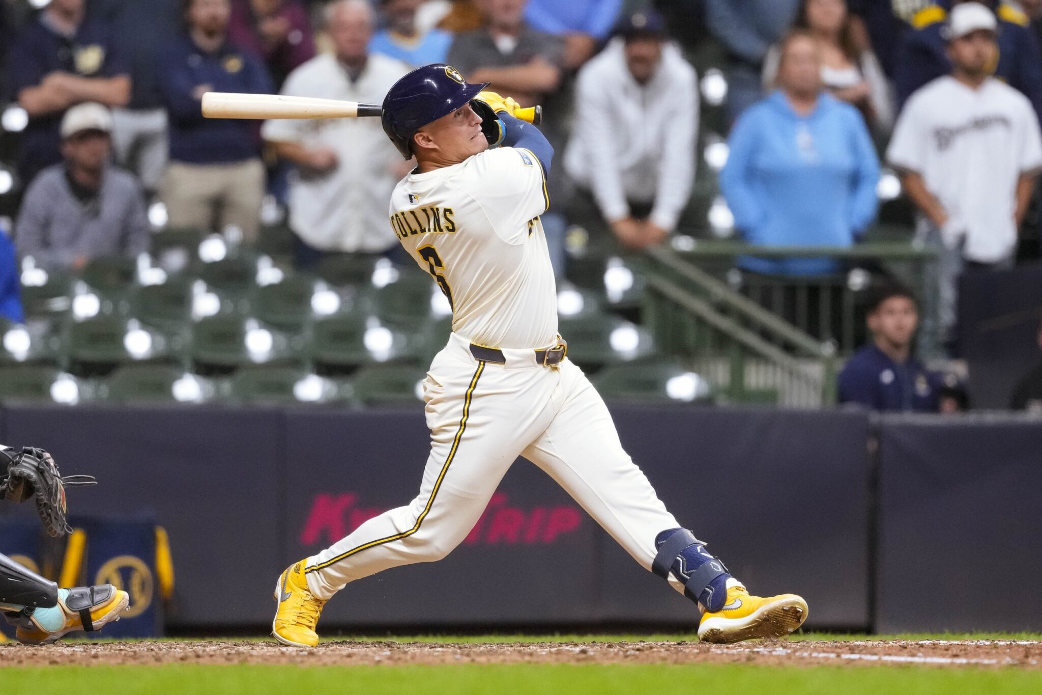 Brewers Get Powerful Message From Isaac Collins After Trade To Royals