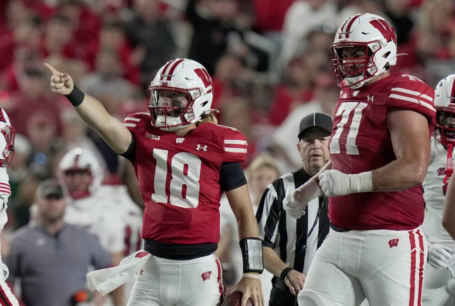 How Danny O'Neil Can Ignite The Badgers Offense Despite Injury Concerns
