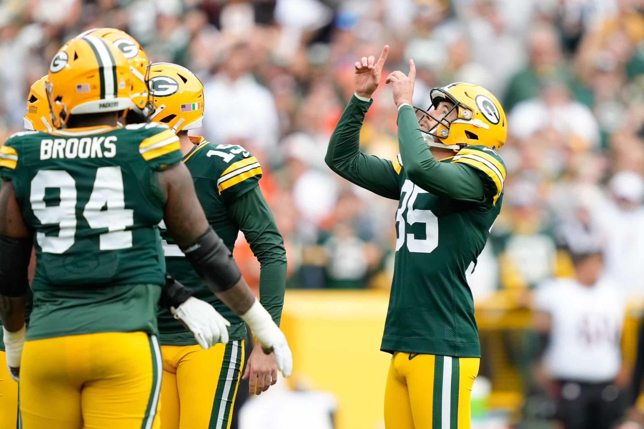 Packers' Kicker Concerns Nearing Crisis After 2 Missed XPs Vs Giants