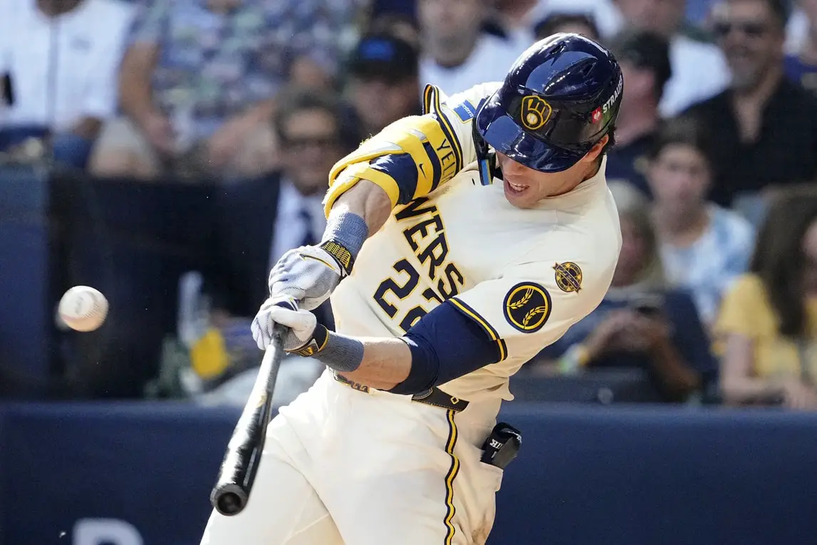 Christian Yelich Embraces The Pressure As Brewers Eye NLDS Breakthrough