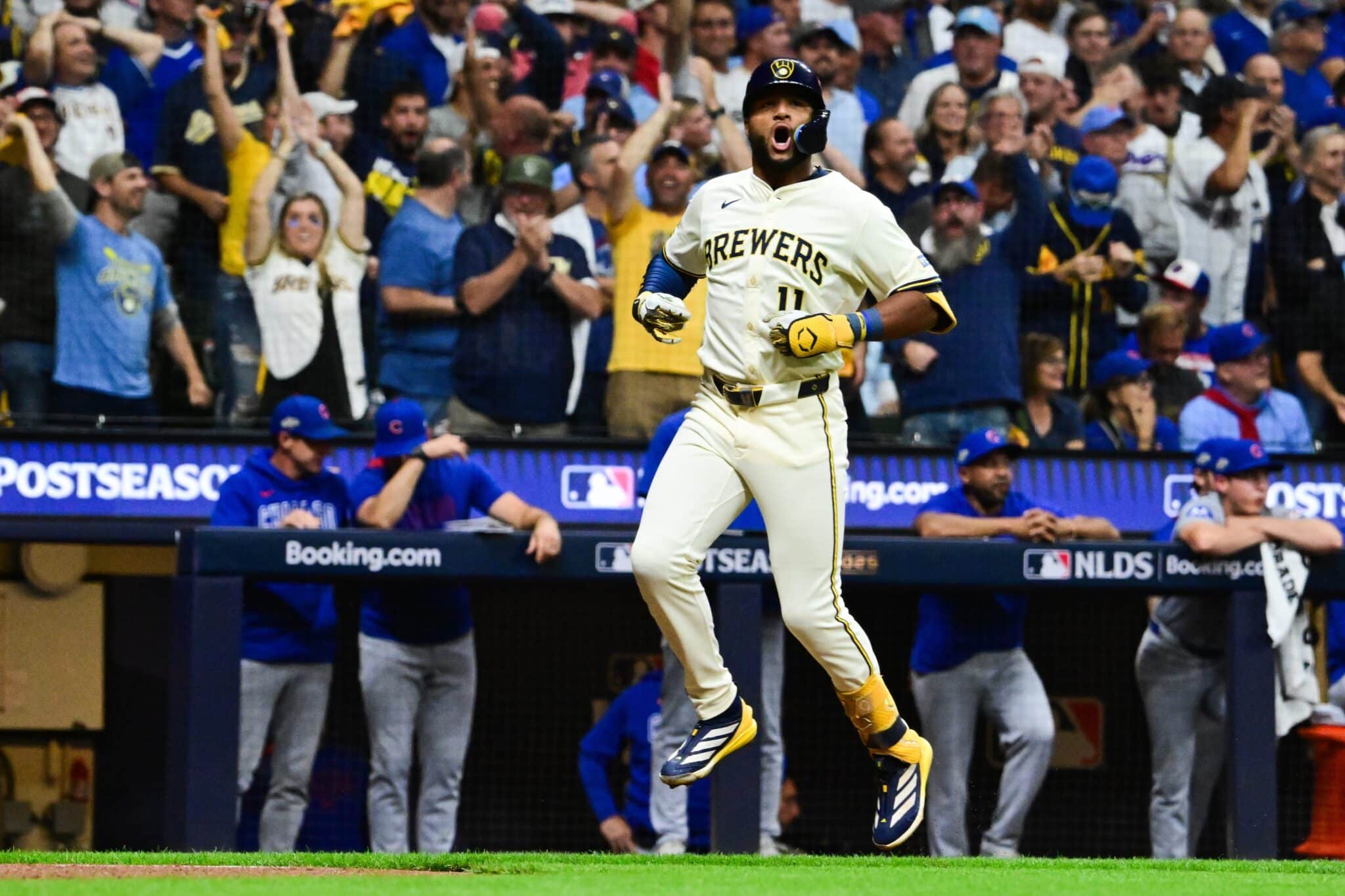 Brewers Provide Unsettling Update On Jackson Chourio's Game 2 Exit