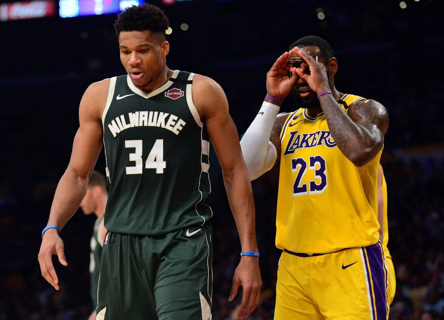 Insider Suggests Western Conference Contender Could Steal Bucks Star ...