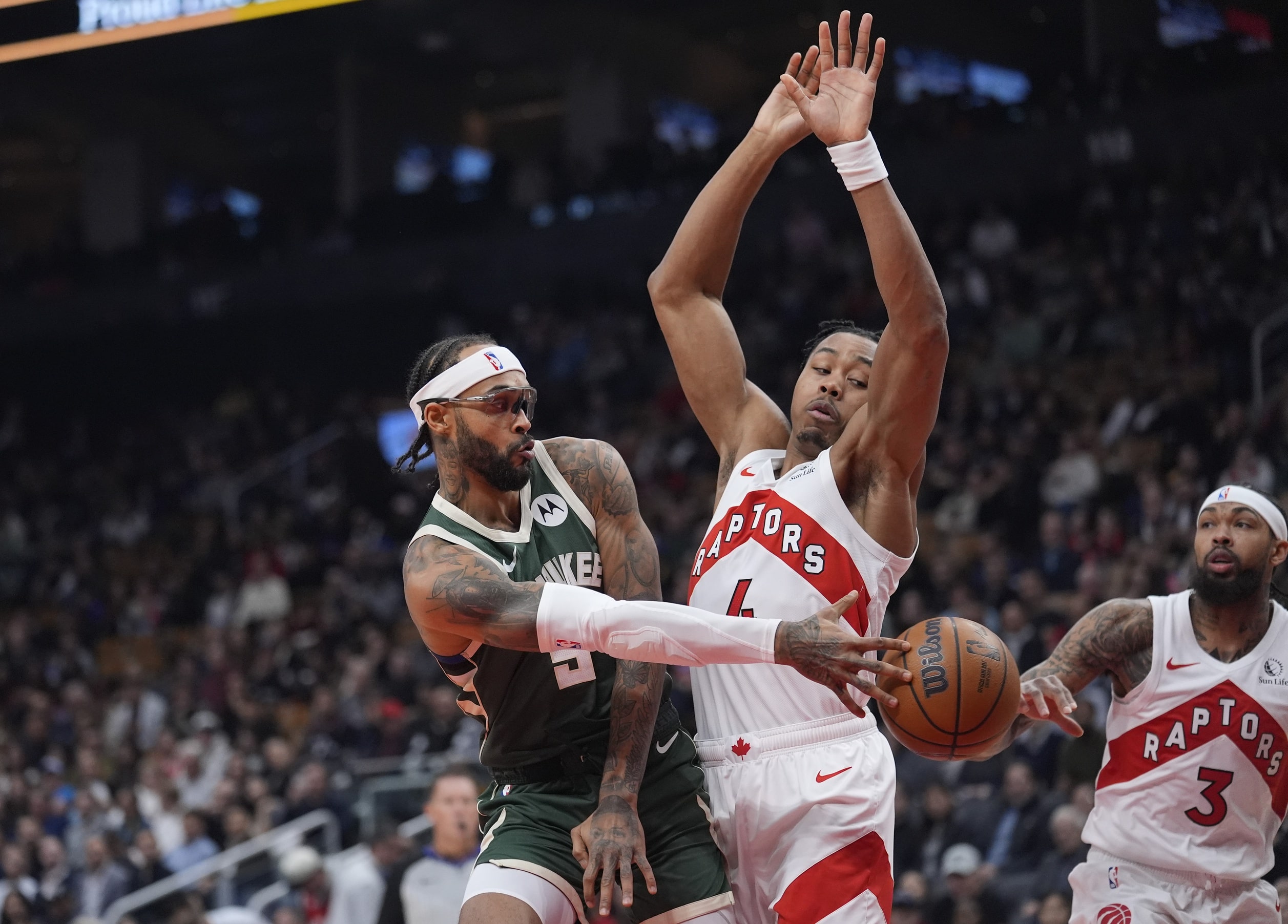 Bucks’ Downfall Against Raptors Highlighted By Historic Vince Carter ...