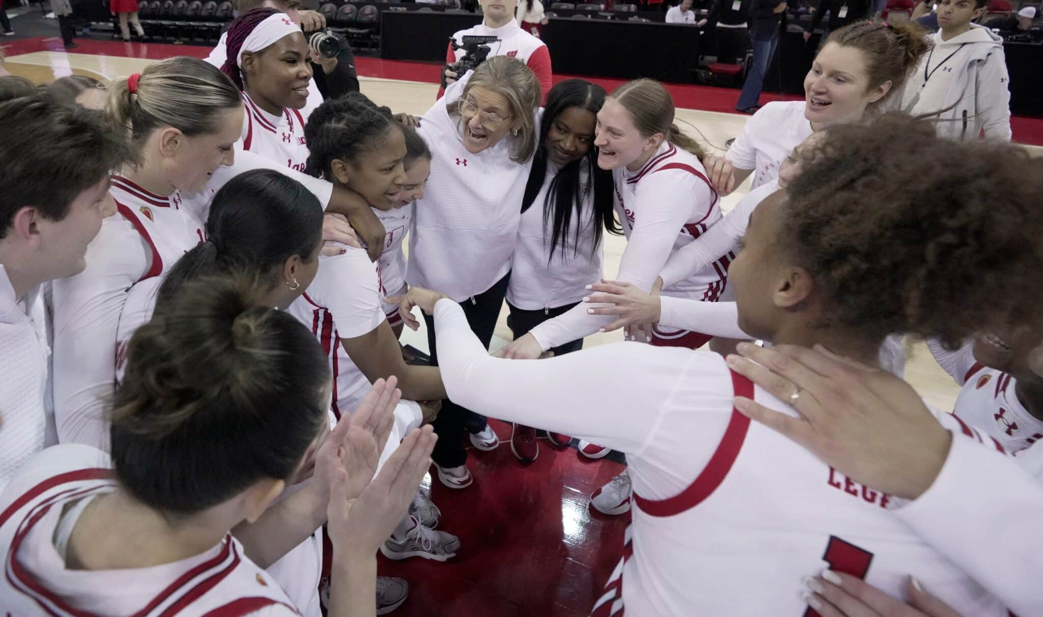 Wisconsin Badgers Face #11 Ohio State Following Big 88-53 Loss