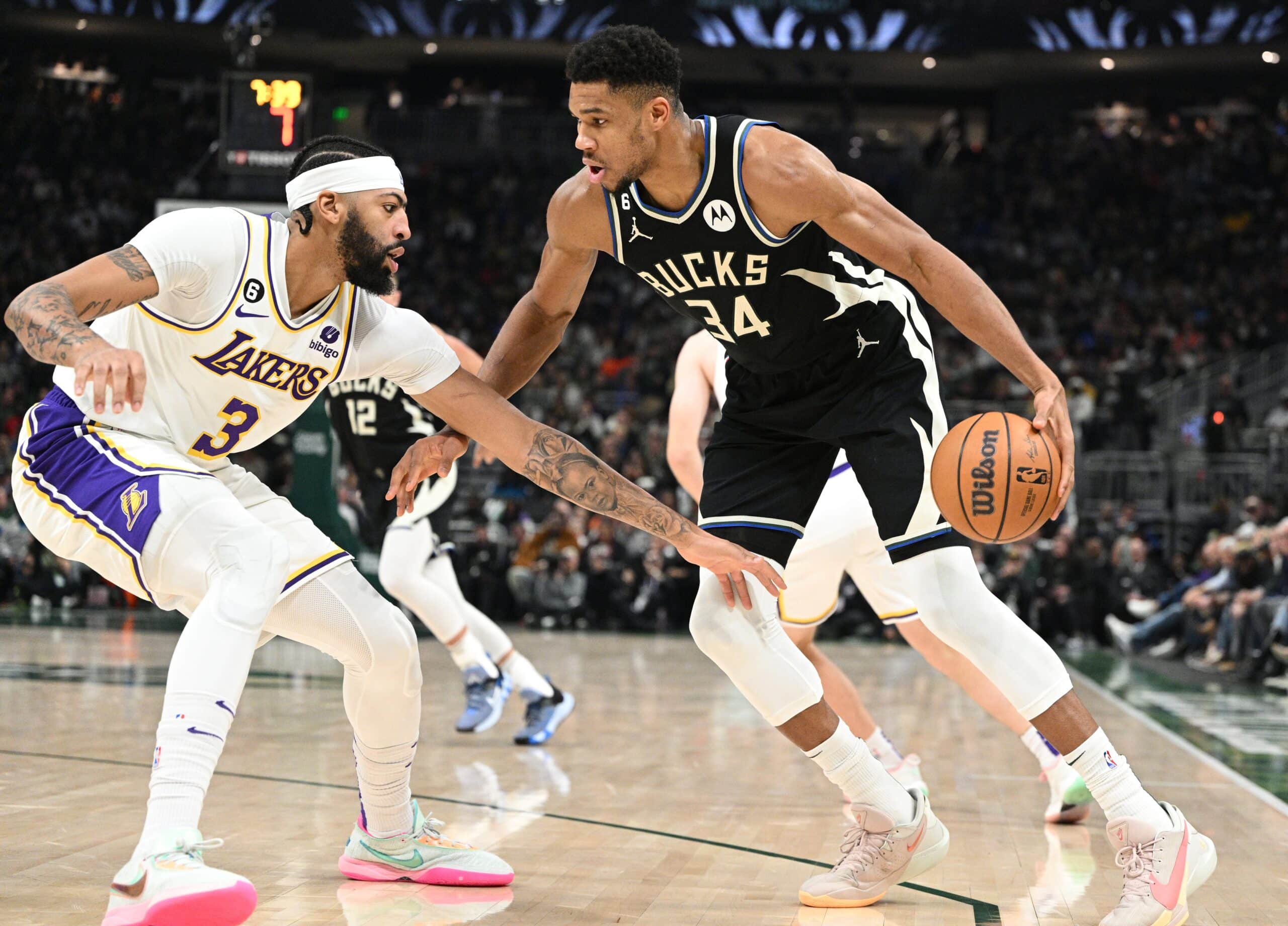 Risks Loom Large But Zach Lowe Believes Bucks Could Make A Play For ...