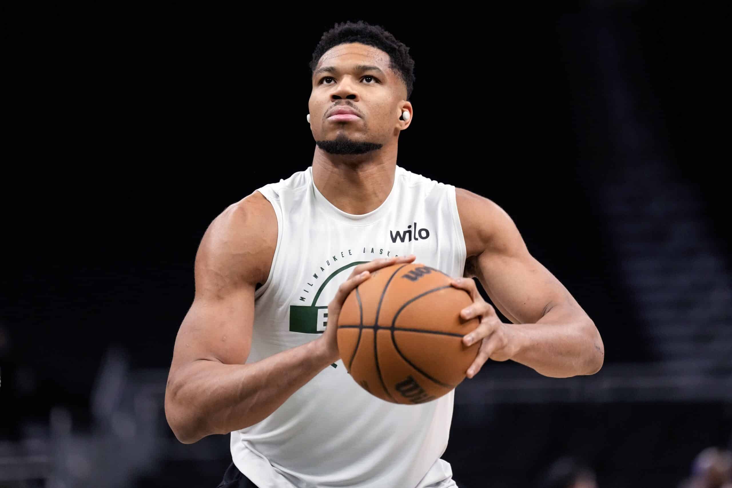 Insider Notes Bucks Are In Limbo Until They Trade Giannis Antetokounmpo